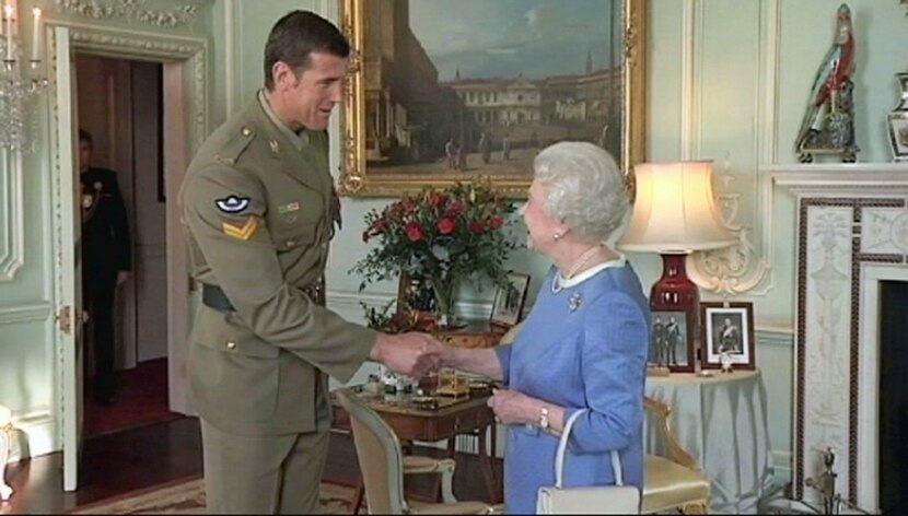War hero meets the Queen - ABC News