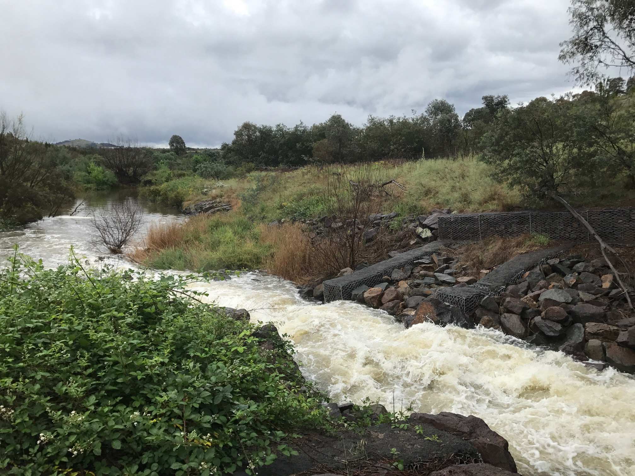 Canberra weather: Emergency services to work throughout the night in ...