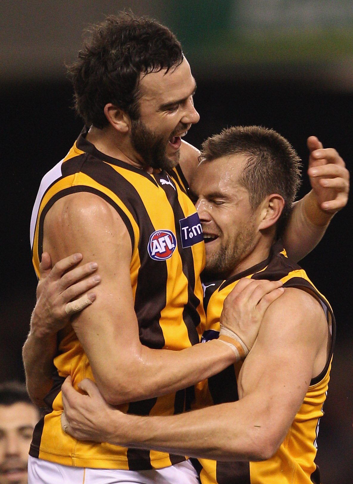 Hawks smash Bombers to go top - ABC News