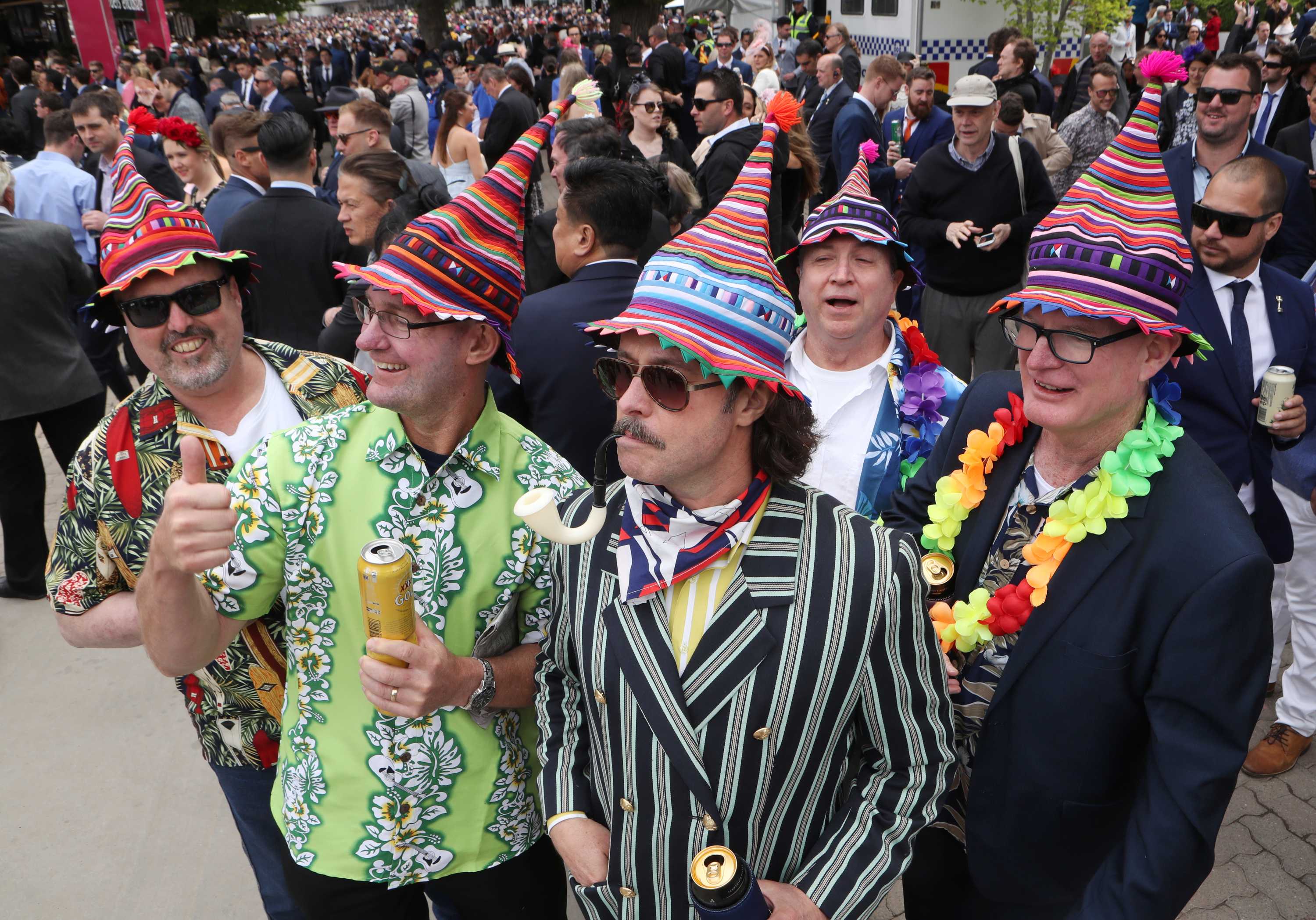 Melbourne Cup fashions dominate the field at Flemington - ABC News