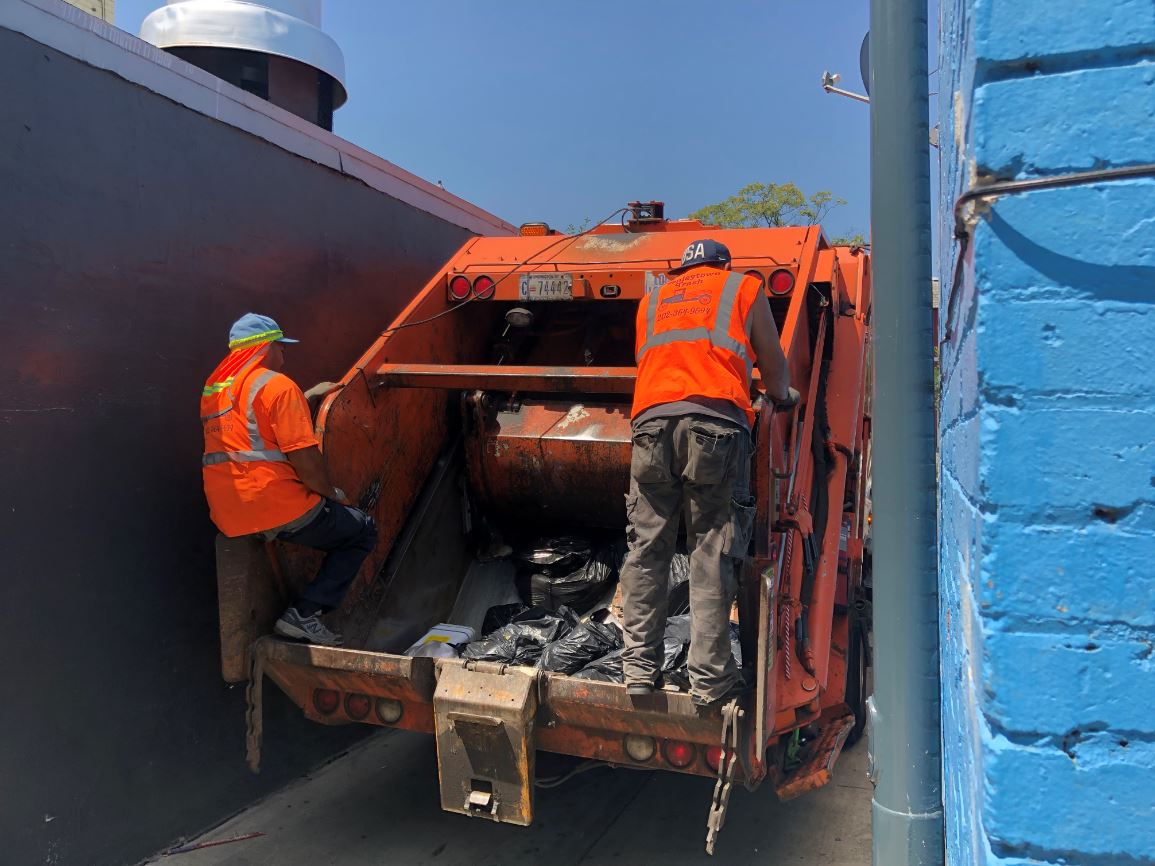 Donald Trump says Baltimore is 'rat and rodent infested' but his White ...