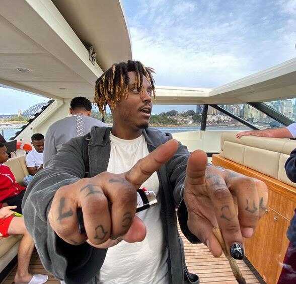 Juice WRLD dead at 21 after 'medical emergency' at Chicago airport ...