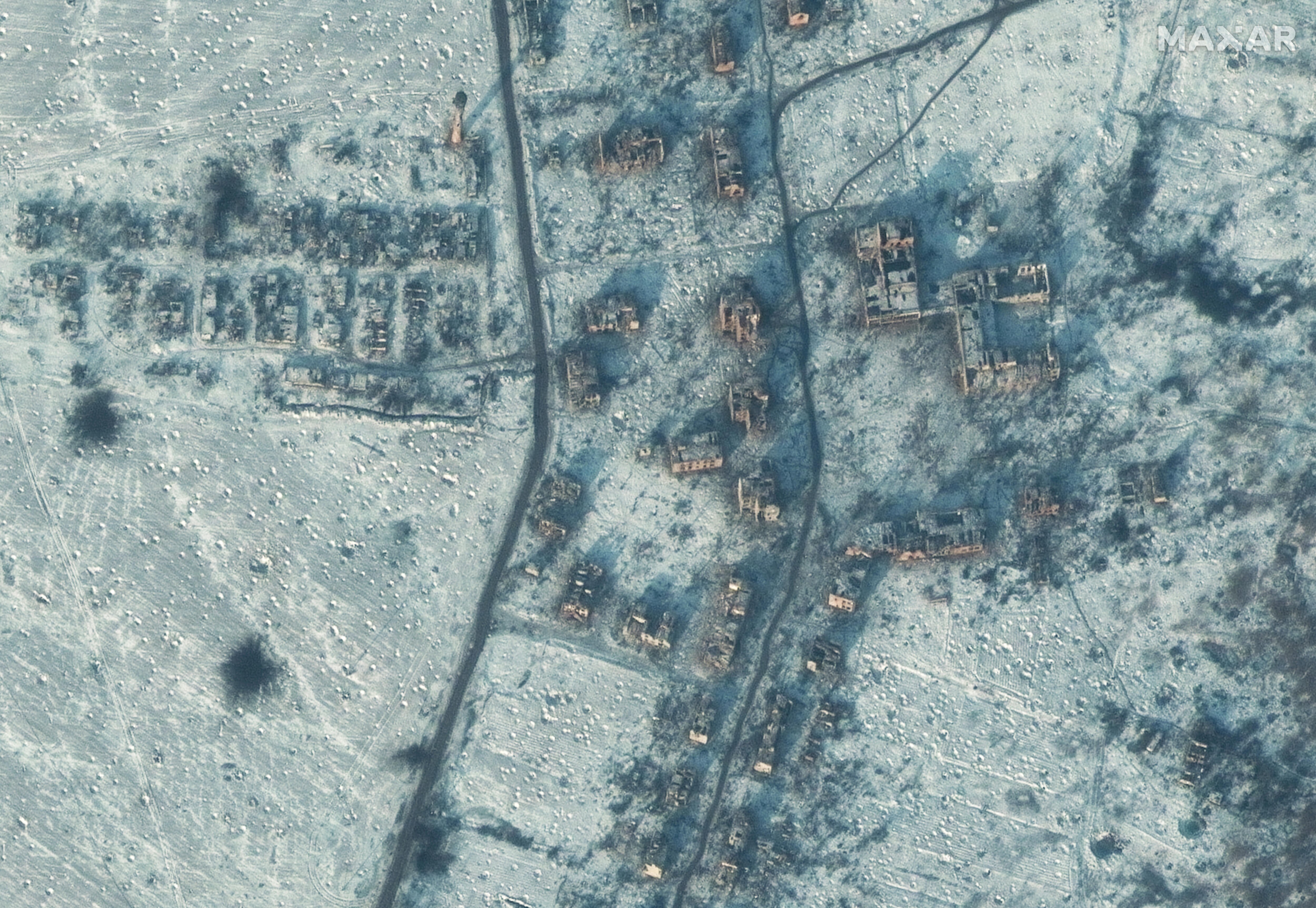 Satellite images taken five months apart show destruction of war in ...