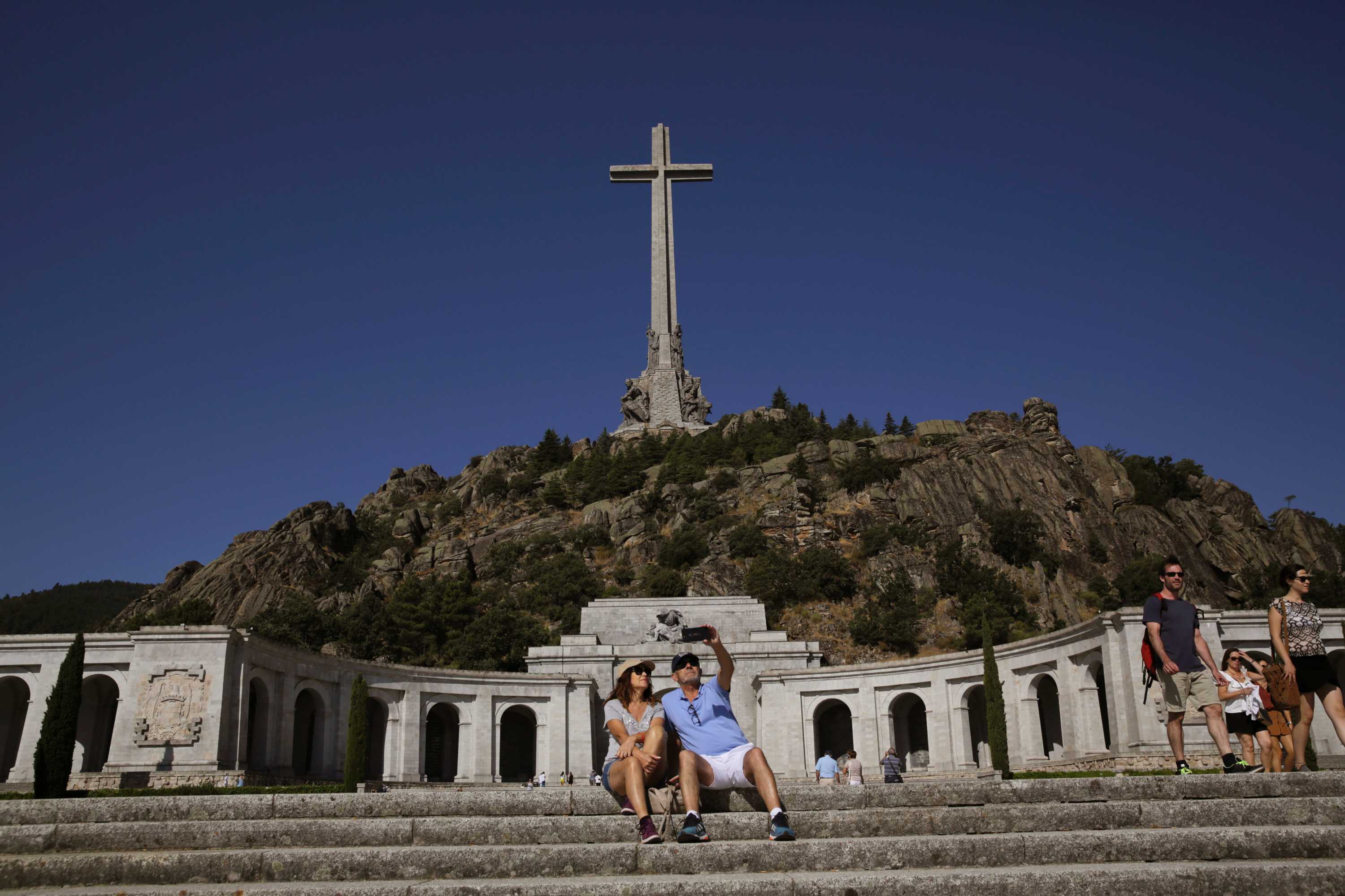 Spain passes decree to exhume remains of former dictator Francisco ...