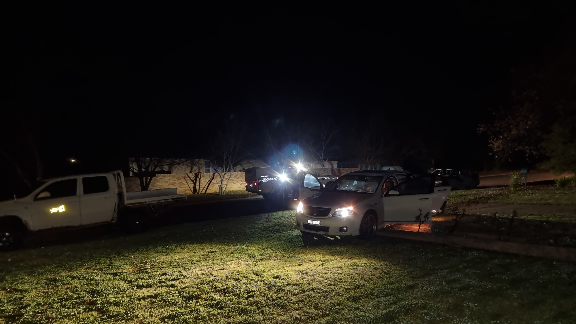 Teenagers arrested in Dubbo after alleged car theft, crime spree - ABC News