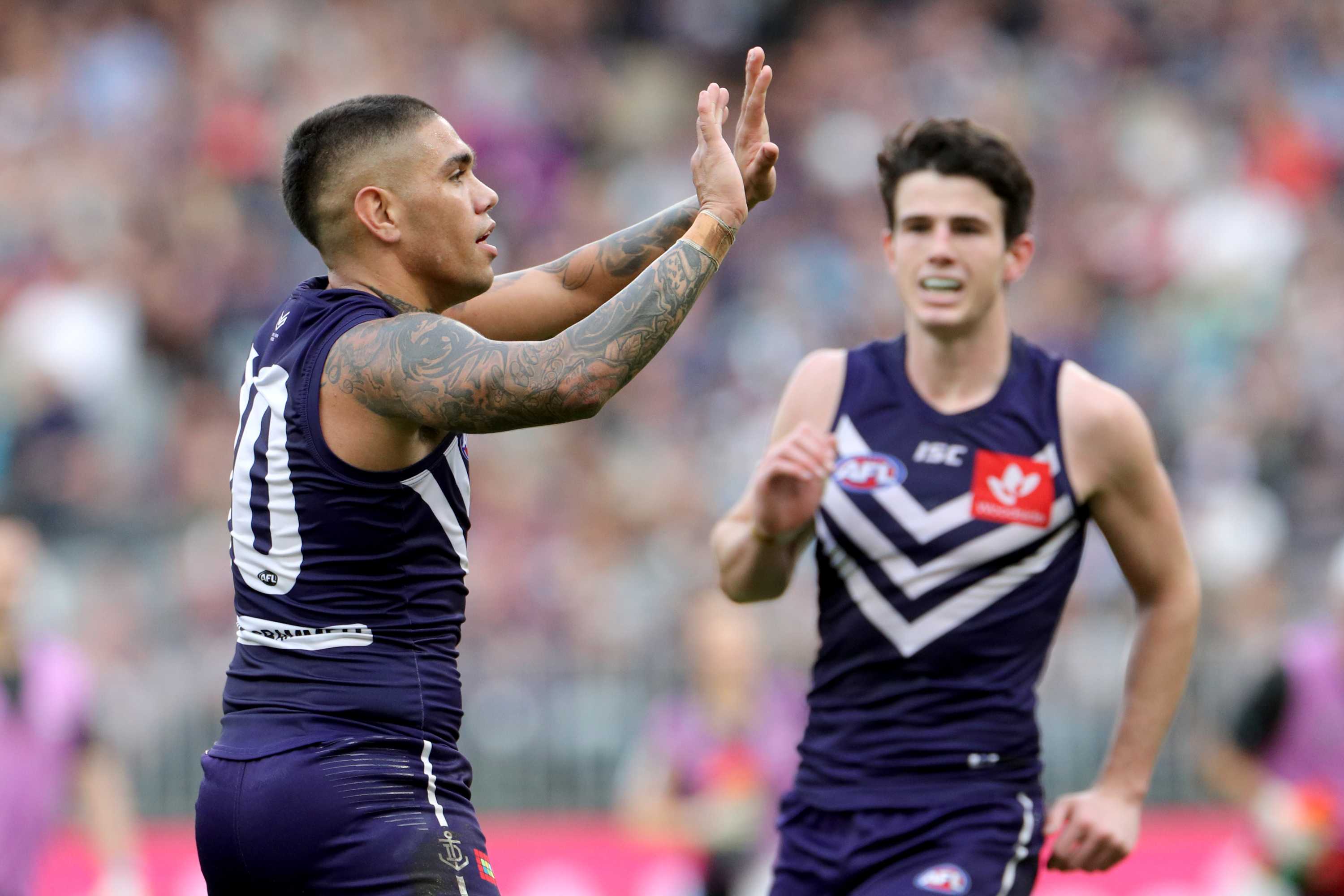 Western Bulldogs beat Carlton by three points, Saints downs Suns by ...