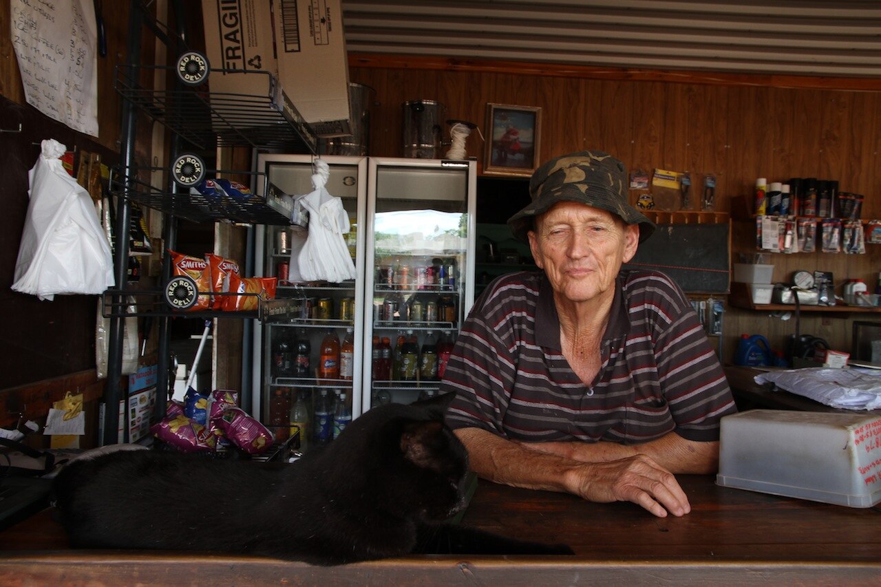 Blind bush mechanic calls it a day - ABC News