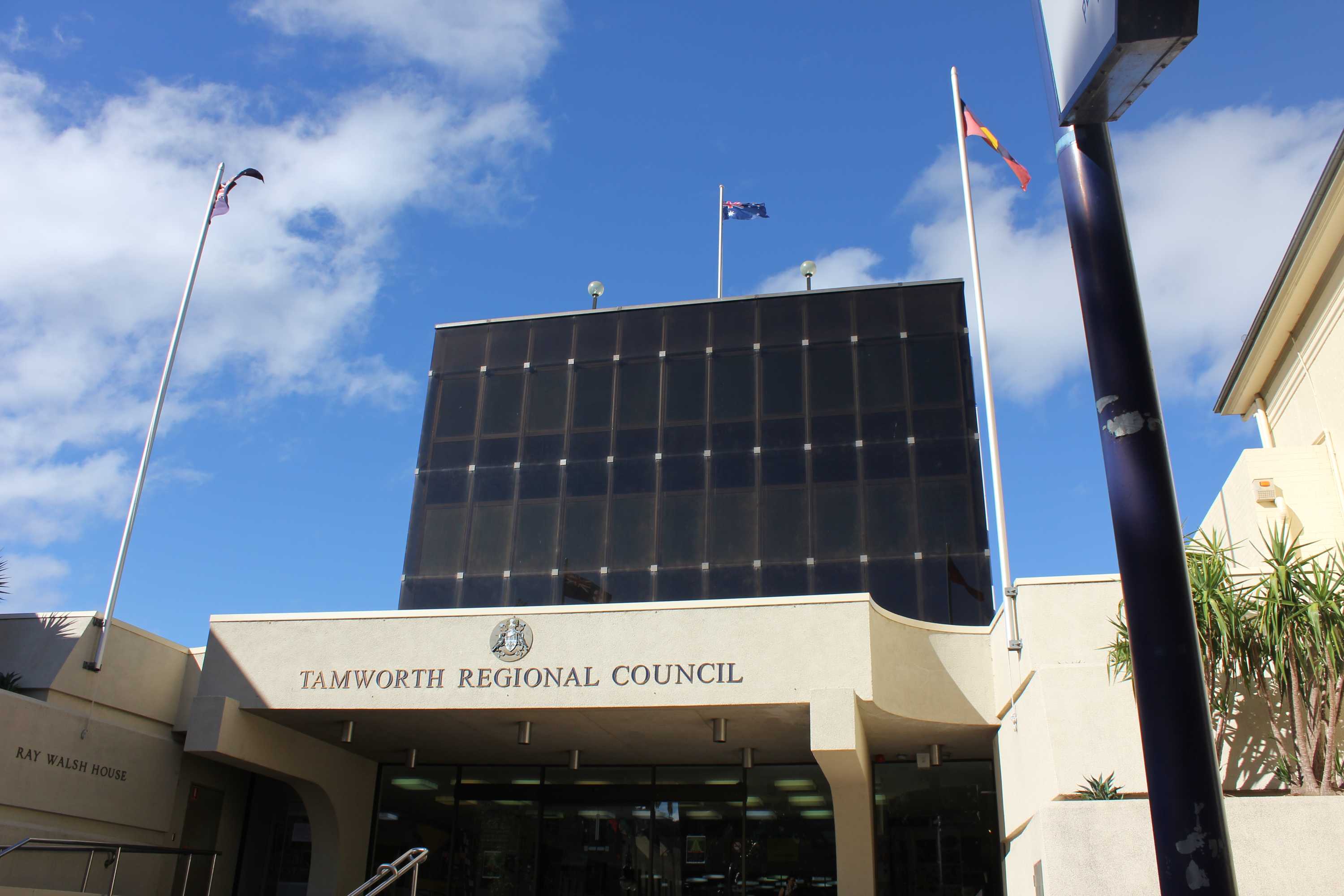 Tamworth Regional Council proceeds with restructure, reduces Executive ...
