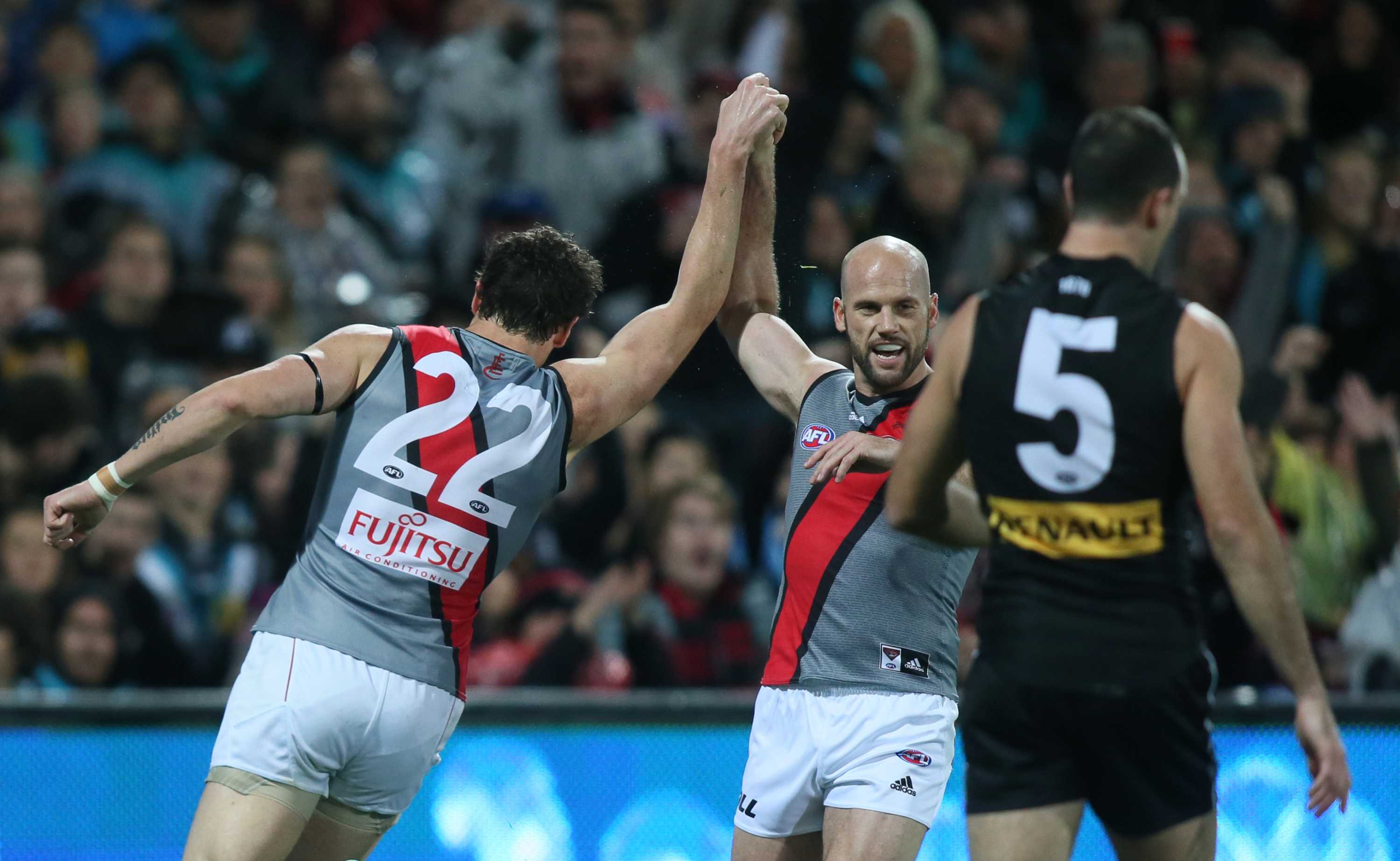 Essendon holds out Port Adelaide to record two-point AFL win at ...