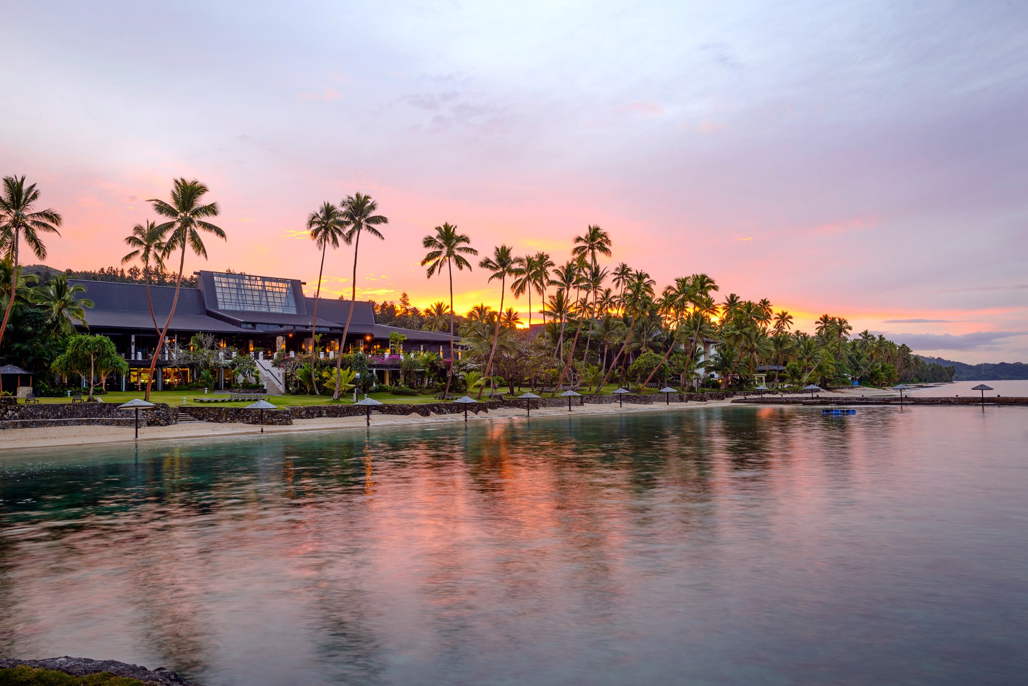Australians experienced 'neurological symptoms' at Fiji resort, health ...
