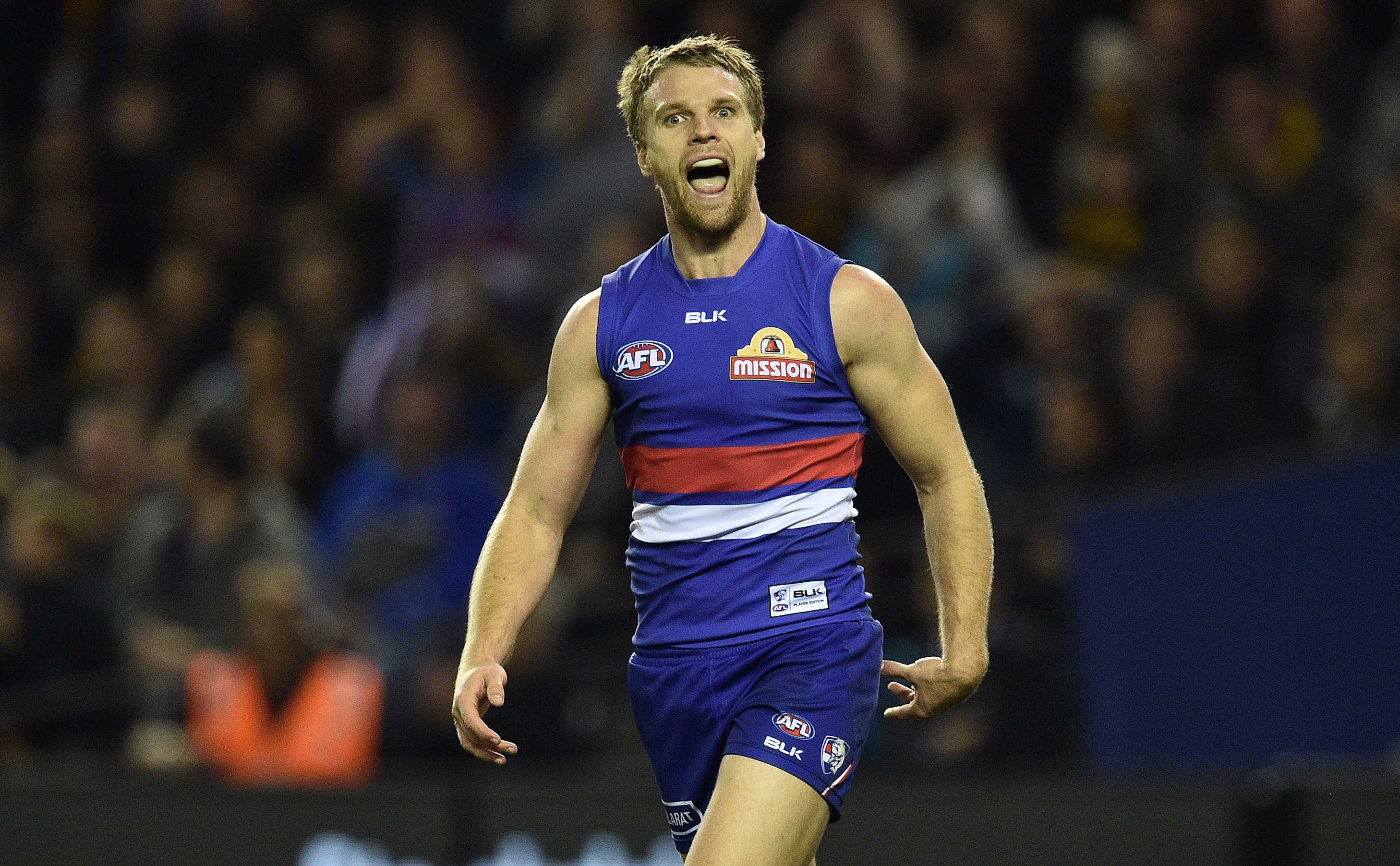 AFL: Western Bulldogs' Jake Stringer finds late form to secure win ...