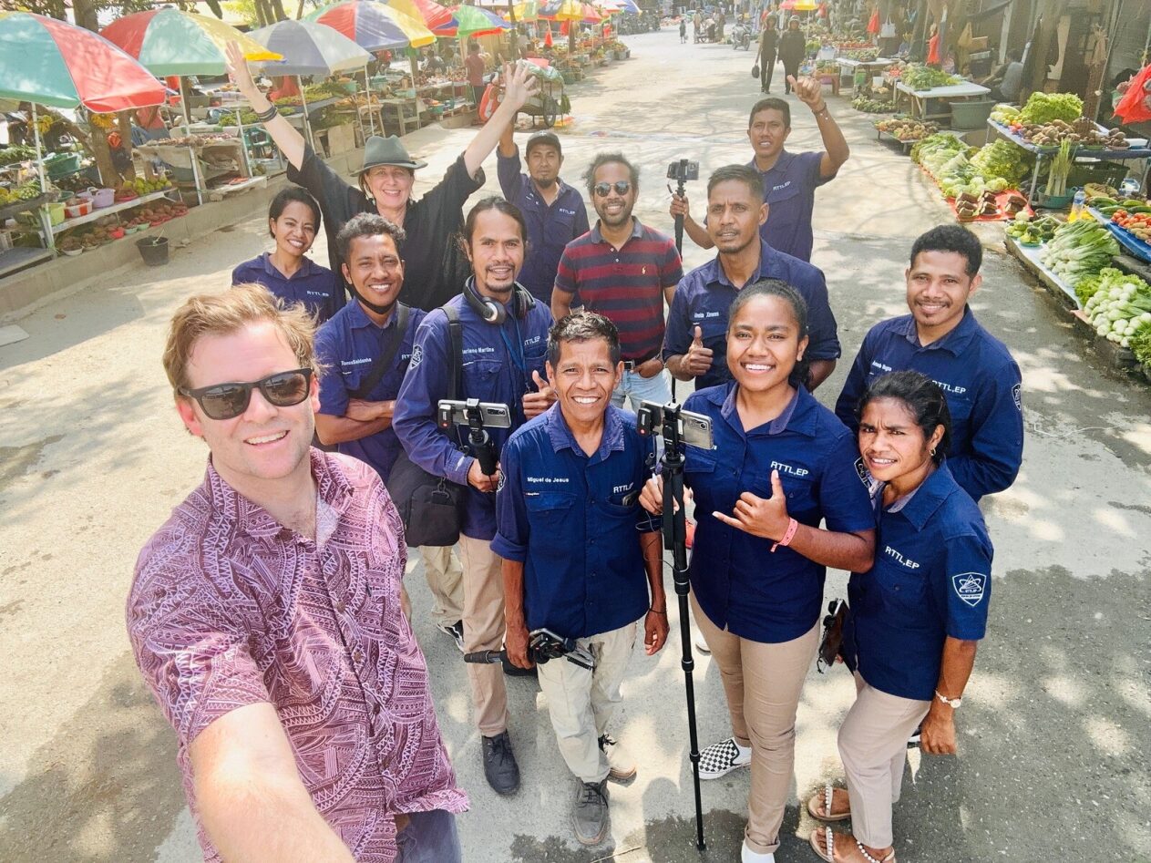 Timor-Leste journalists have a go at 'mojo' - ABC International Development