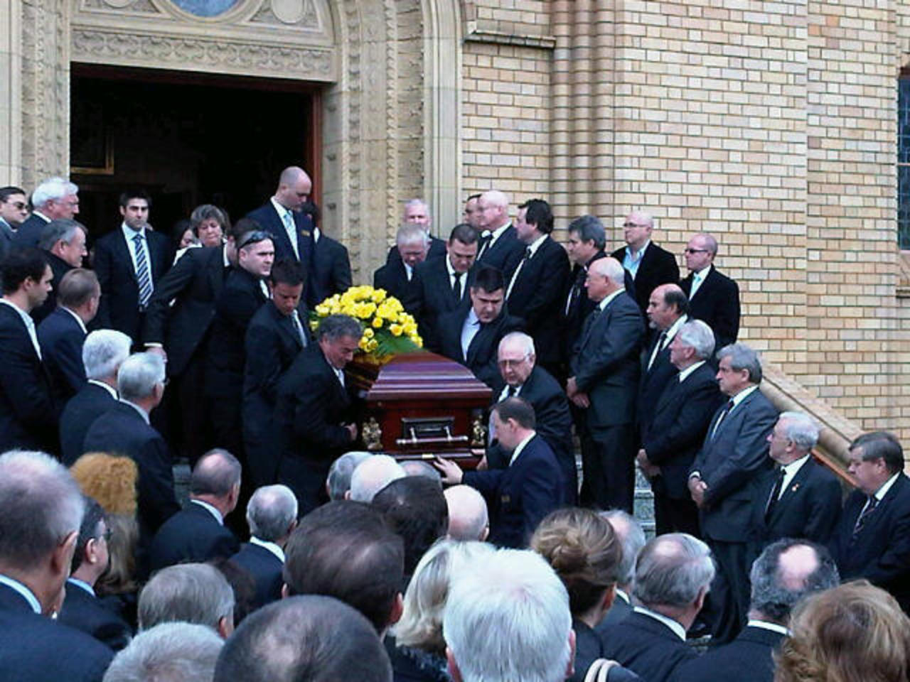 Hundreds farewell Jim Murphy - ABC News