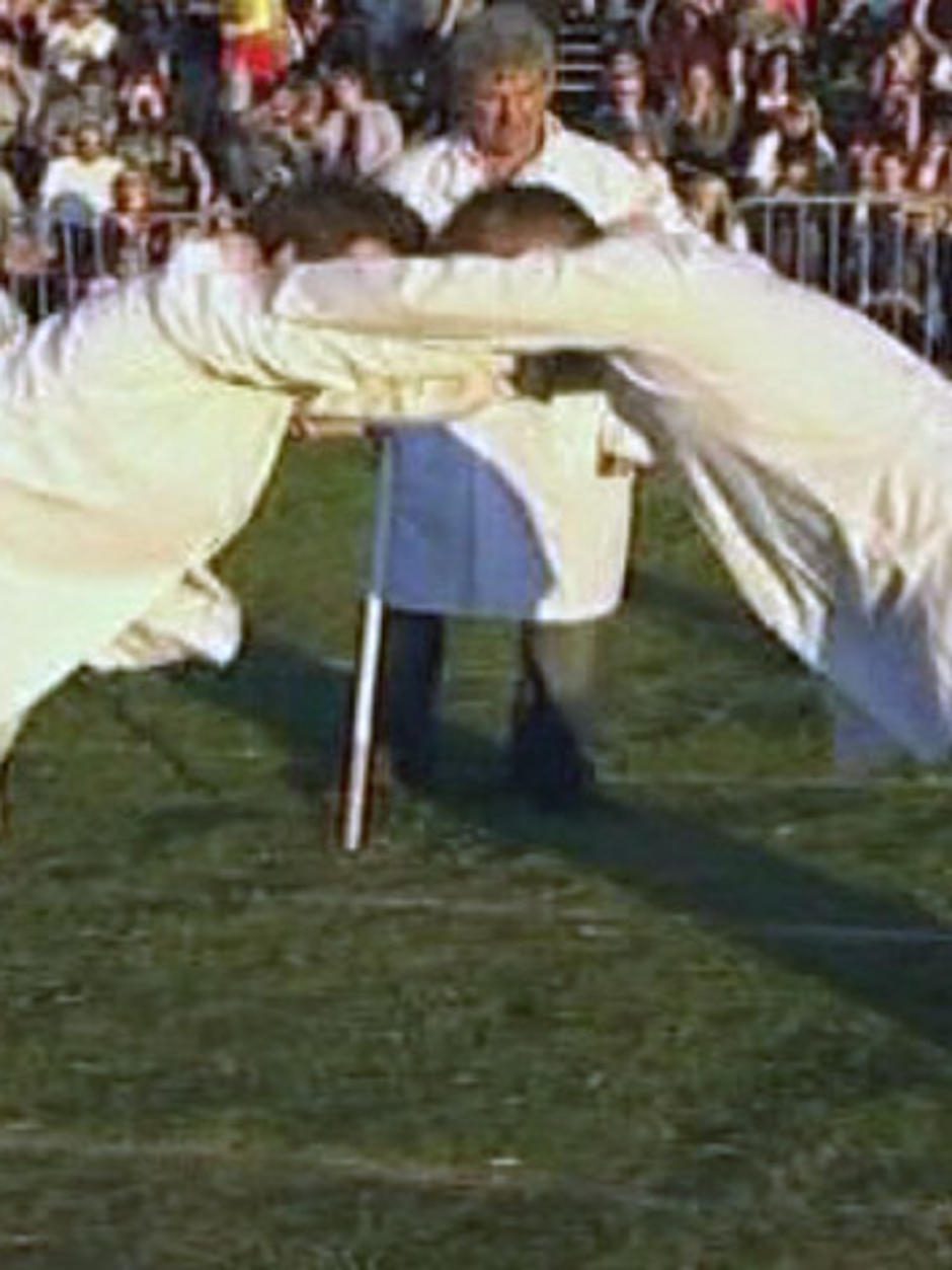 Shin-kicking competitors in for bruising battle - ABC News