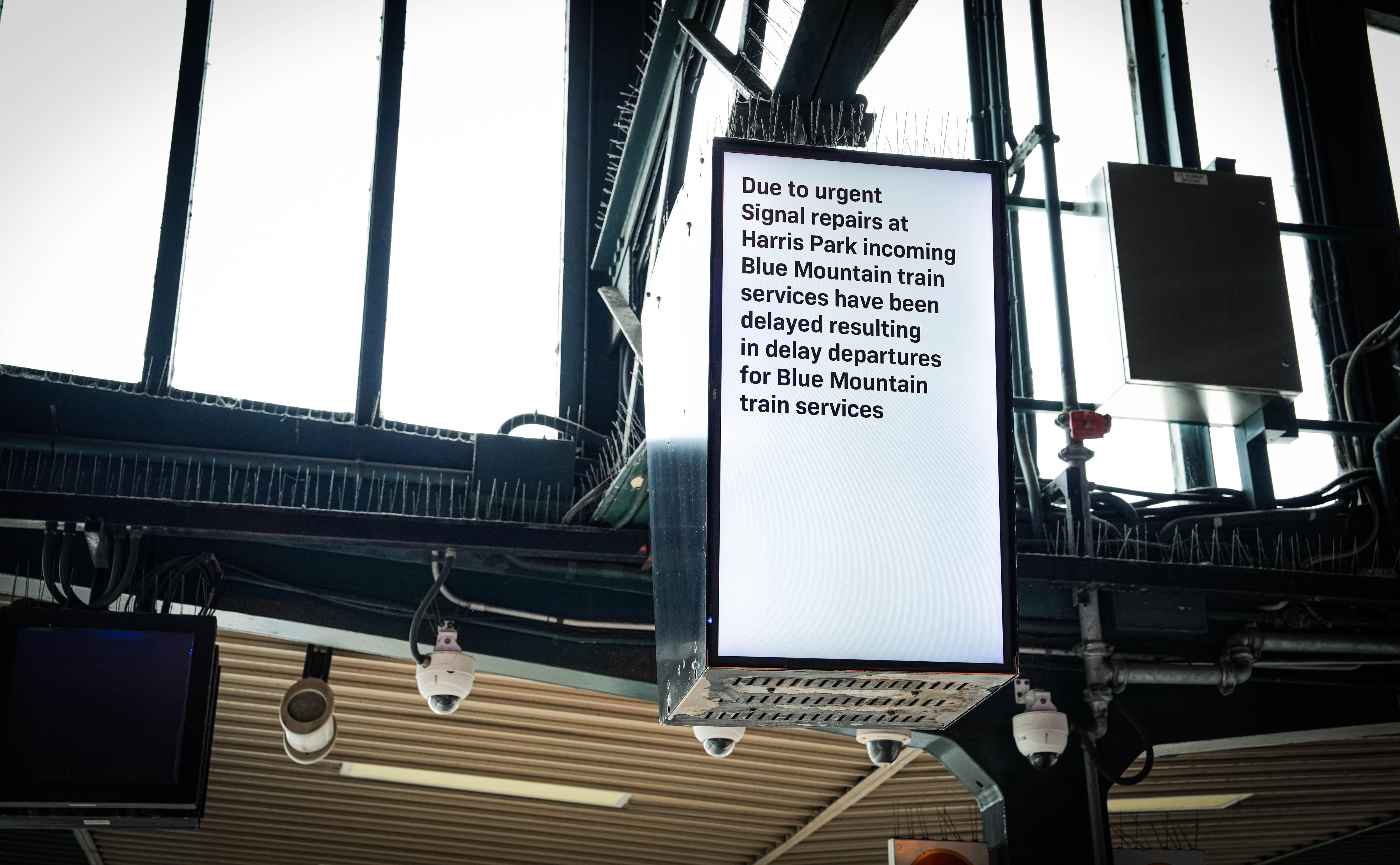 Signal repairs cause train disruption in Sydney during Monday morning ...