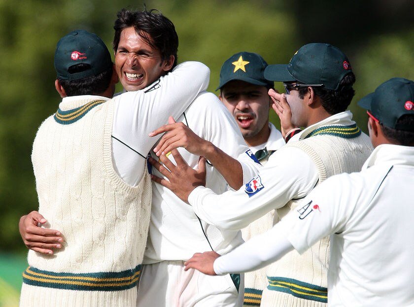 Black Caps struggle as Asif pounces - ABC News
