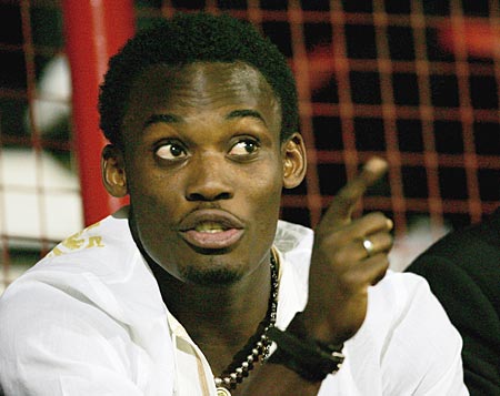 Chelsea completes deal for Essien - ABC News