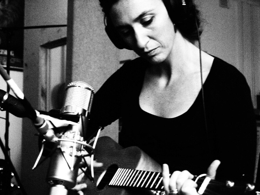 Musical couple John Butler and Mama Kin inspired by sea and tree change ...