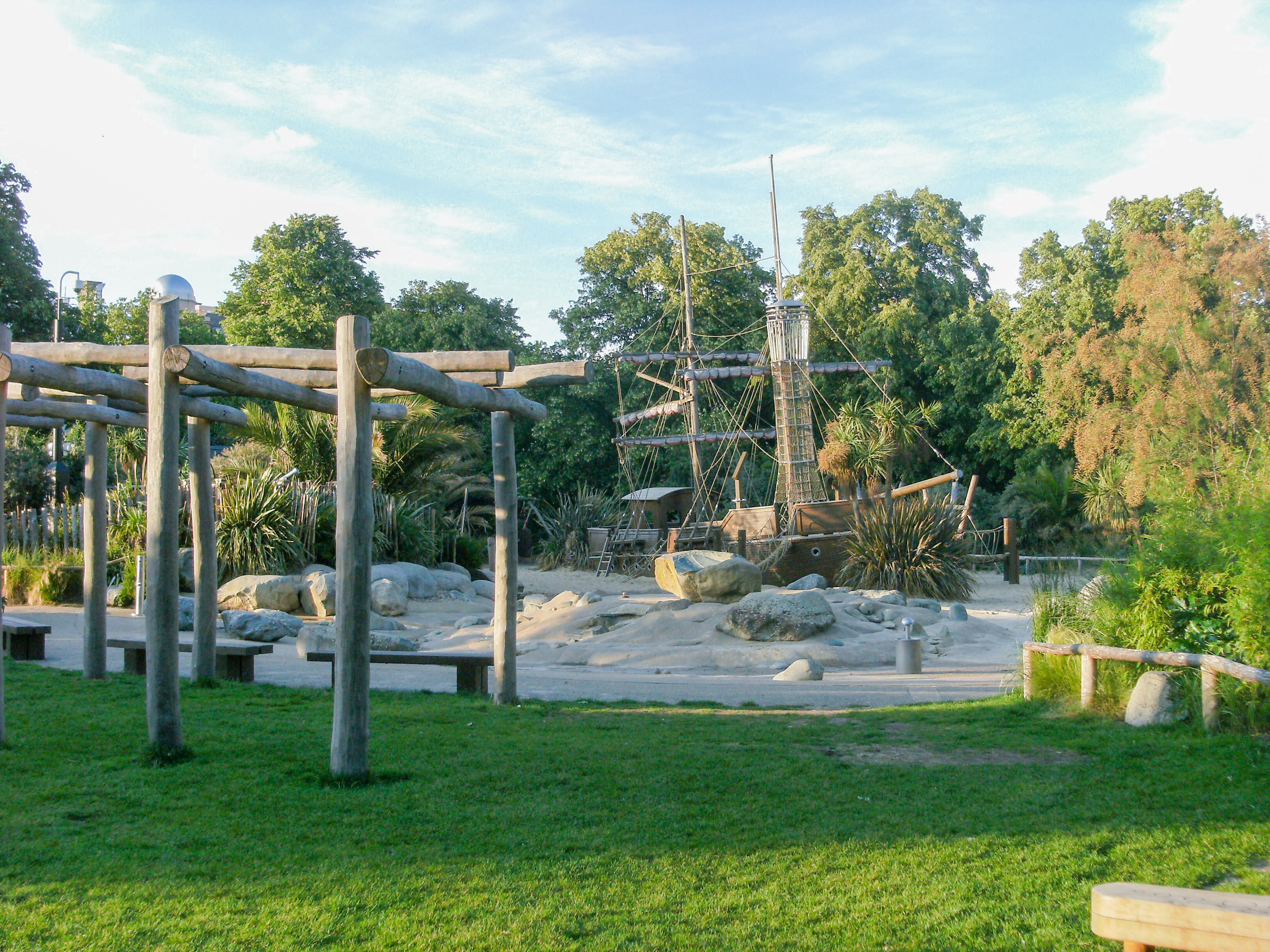 Prince Harry and Prince William wanted to honour their mother's legacy ...