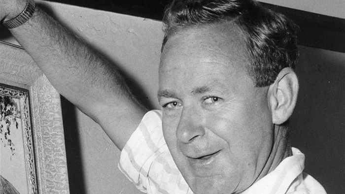 Arthur Morris: Former Australian cricketing great dies aged 93 - ABC News