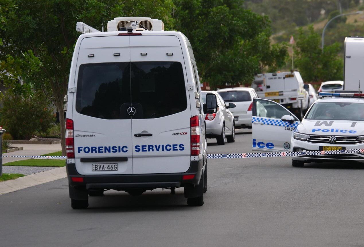 Teenage girl charged with murder of her 10-year-old sister after ...