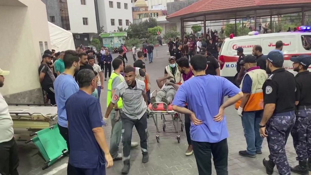 Injured residents arrive at Gaza hospital - ABC News