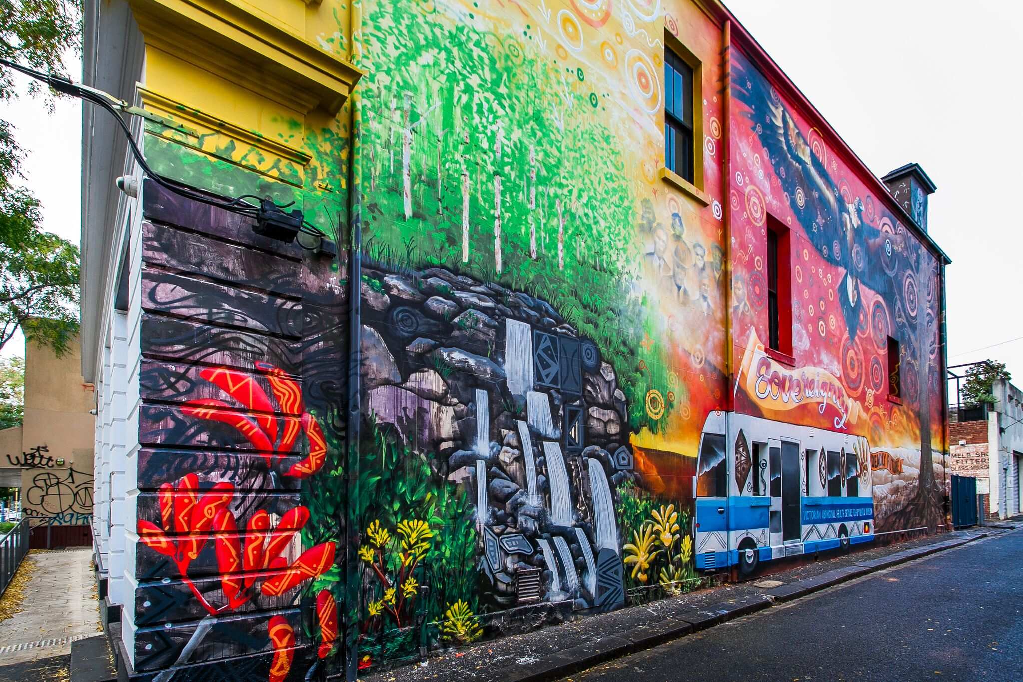 Fitzroy's Indigenous heritage honoured in Charcoal Lane mural by Robert ...