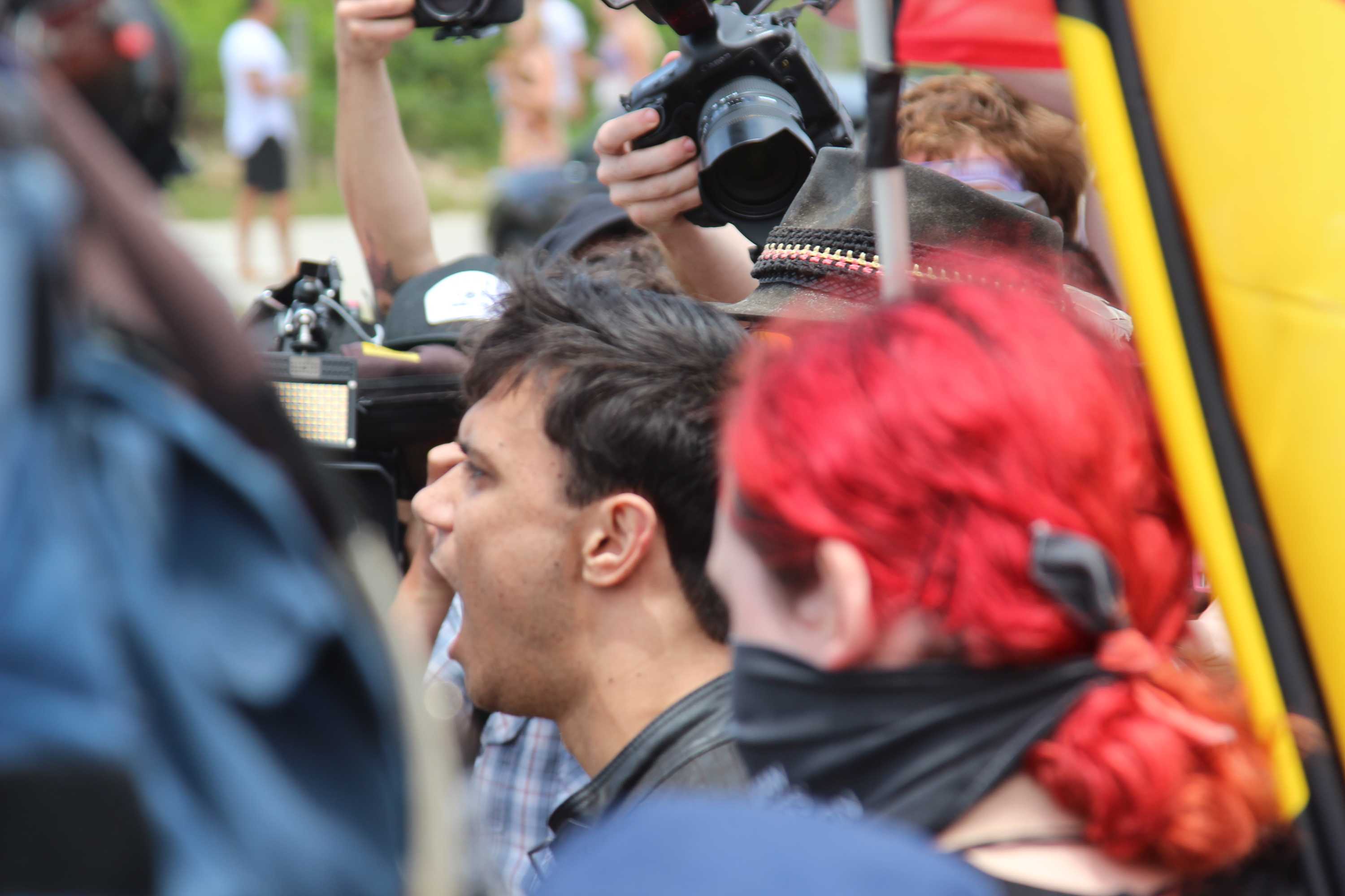 Behind the lines at Cronulla riots memorial protest - triple j