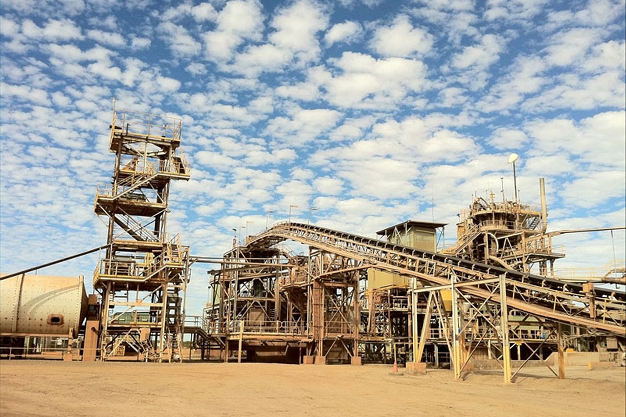 22 years in the gold room - ABC News