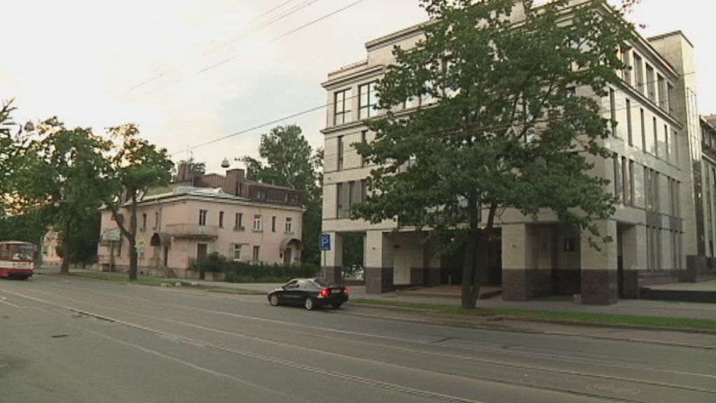 See inside Russia's secret factory where they manufacture the news ...