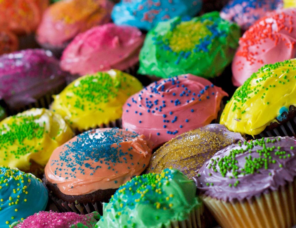 Cake stall protest at parliament to promote Hunter pre-schools - ABC News