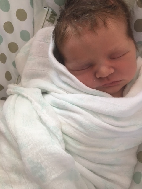 Darwin newborn makes grand entrance in hospital car park - ABC News