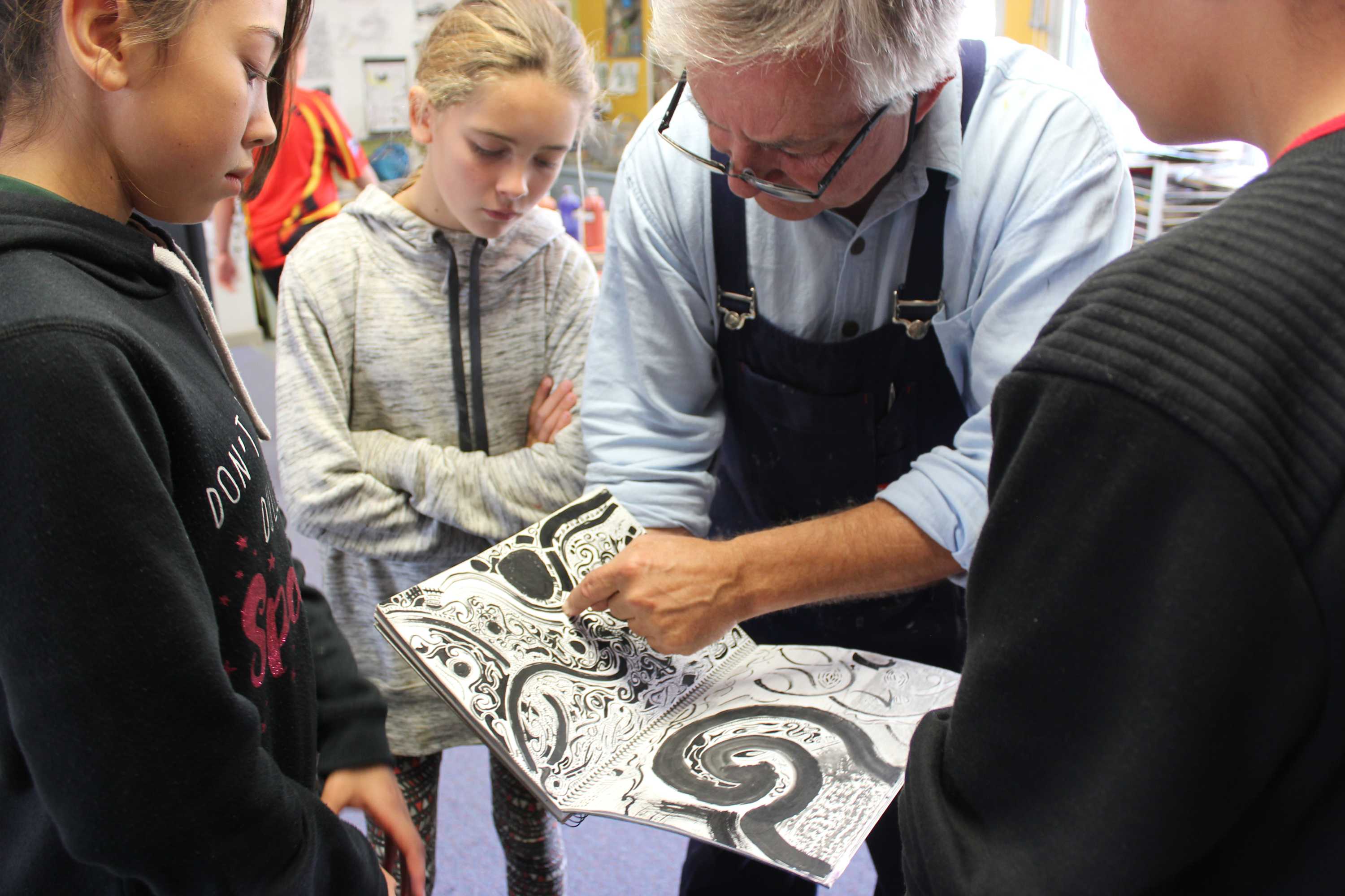 Barkindji teen's art scholarship makes the grade at outback Menindee ...