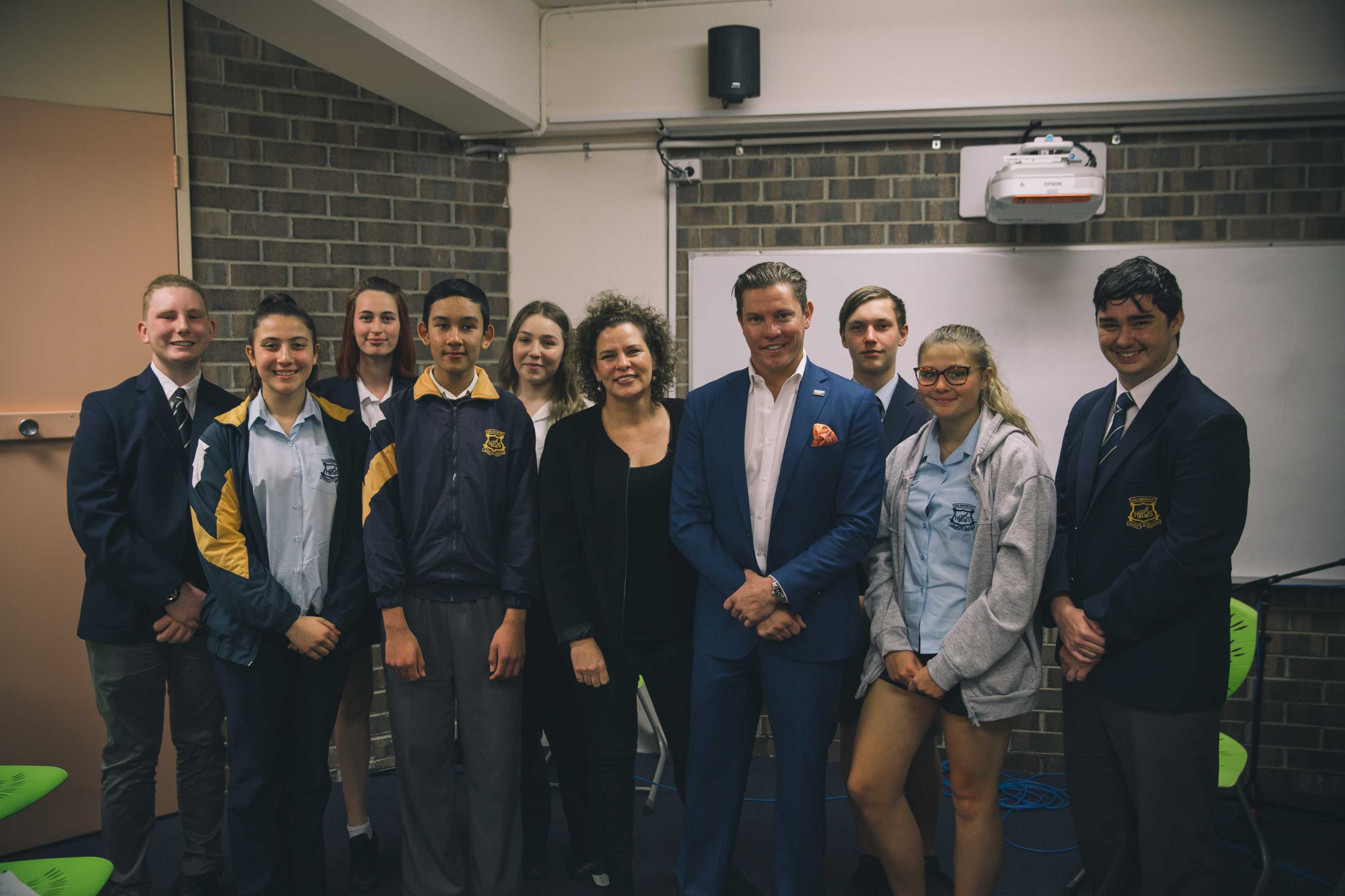 Survivor visits Holsworthy High School ahead of Invictus Games - ABC Sydney