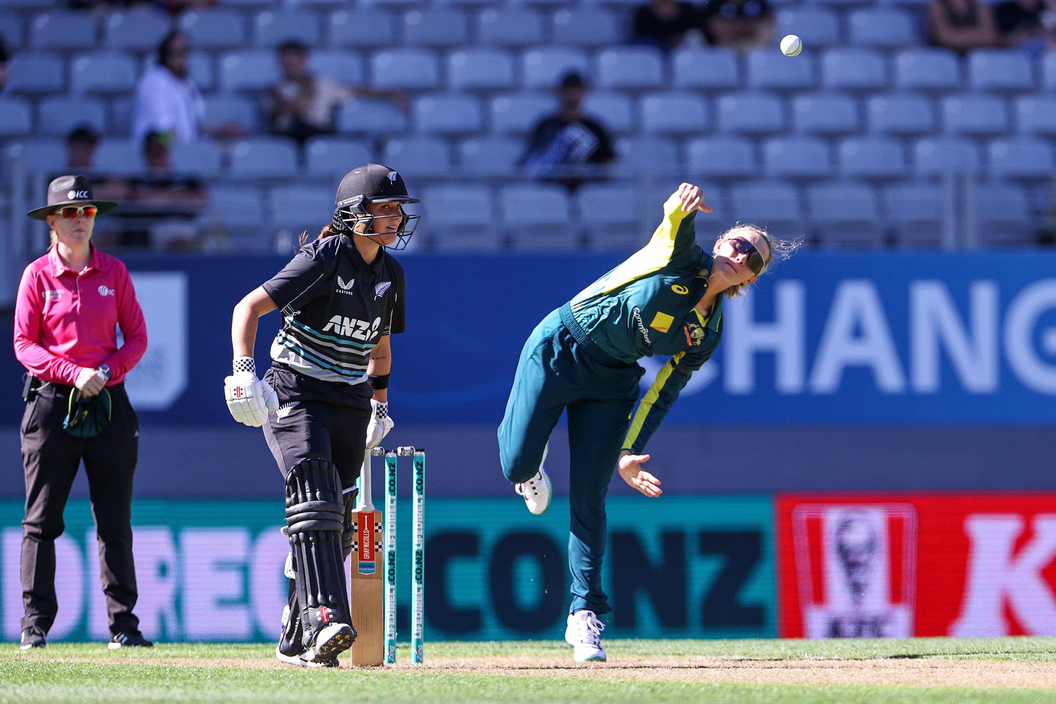 Essendon VFL senior coach Dale Tapping dies following myeloma illness - ABC News