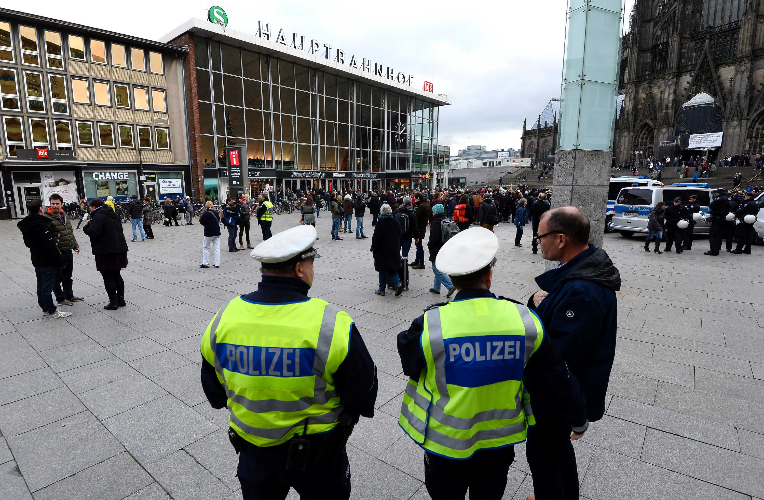 Cologne police identify 16 suspects in New Year's Eve assaults on 120 ...
