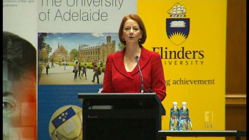 Gillard swipe at Greens and vow to protect jobs under carbon tax - ABC ...