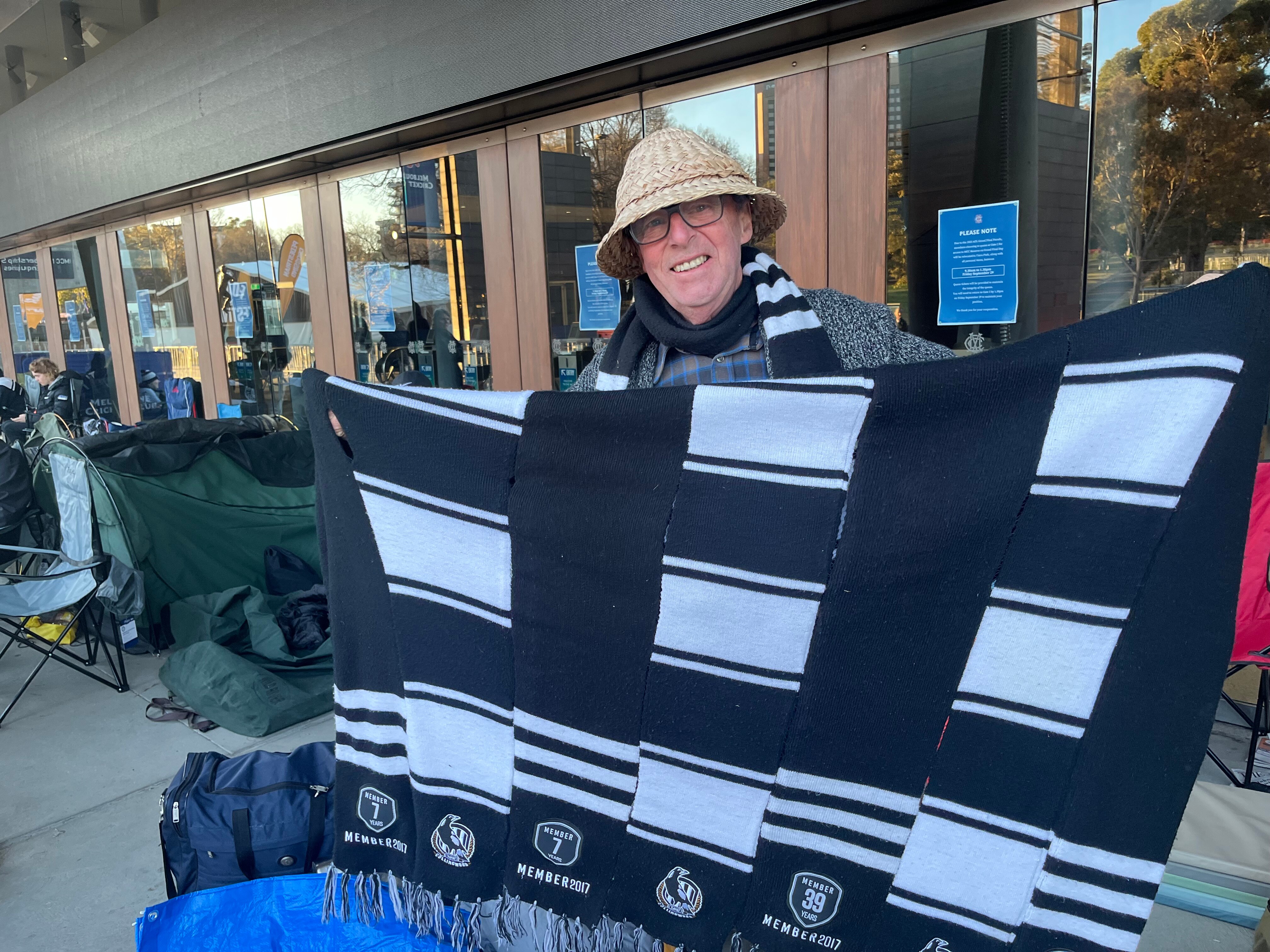 Collingwood Magpies, Brisbane Lions fans flock to Melbourne's AFL grand ...