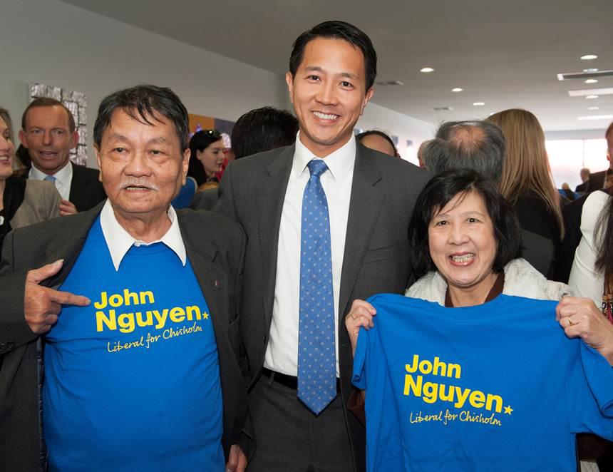 Joe Hockey corrects himself on Liberal candidate for Chisholm John ...