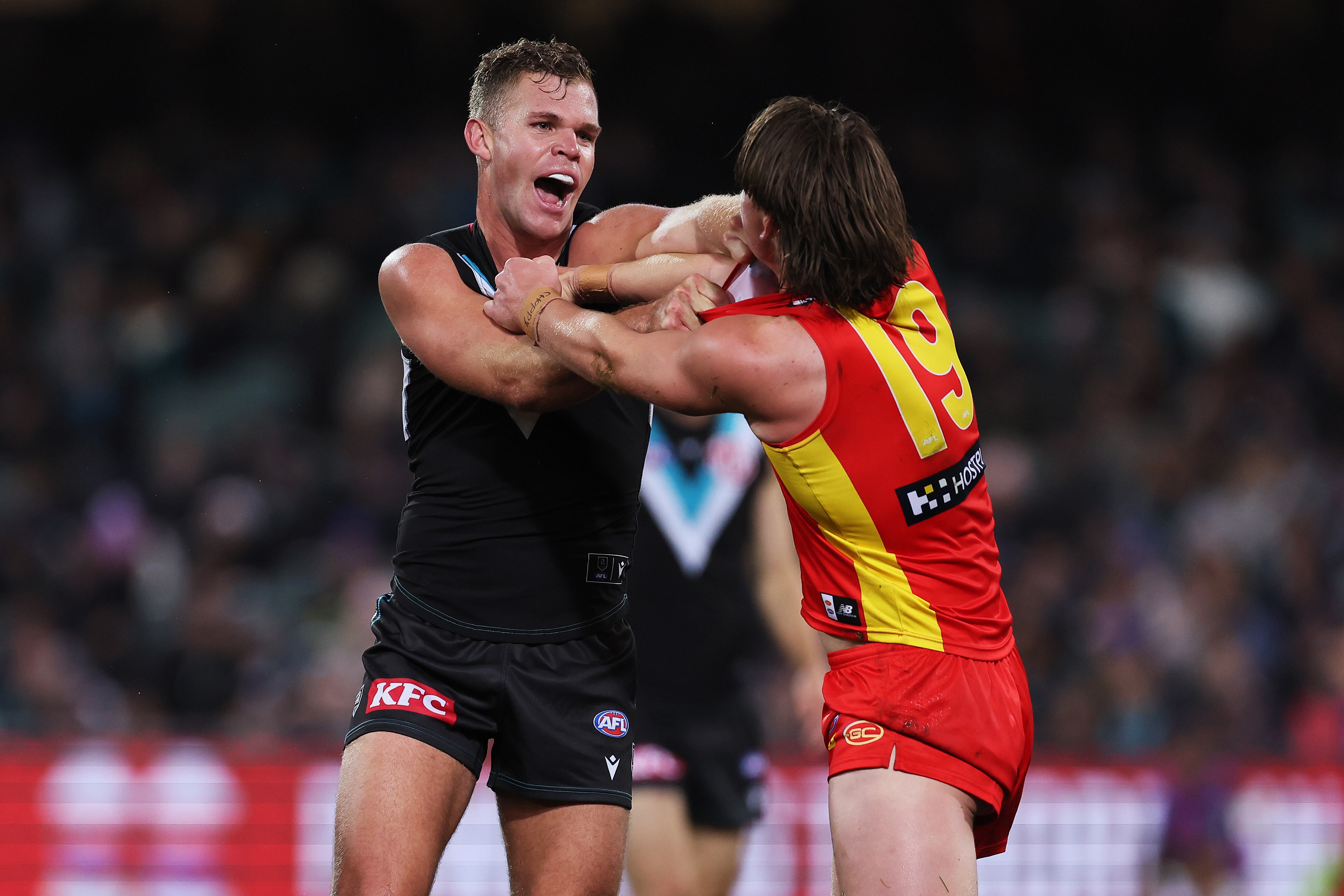 Port Adelaide Power defeat Gold Coast Suns after first half scare to ...