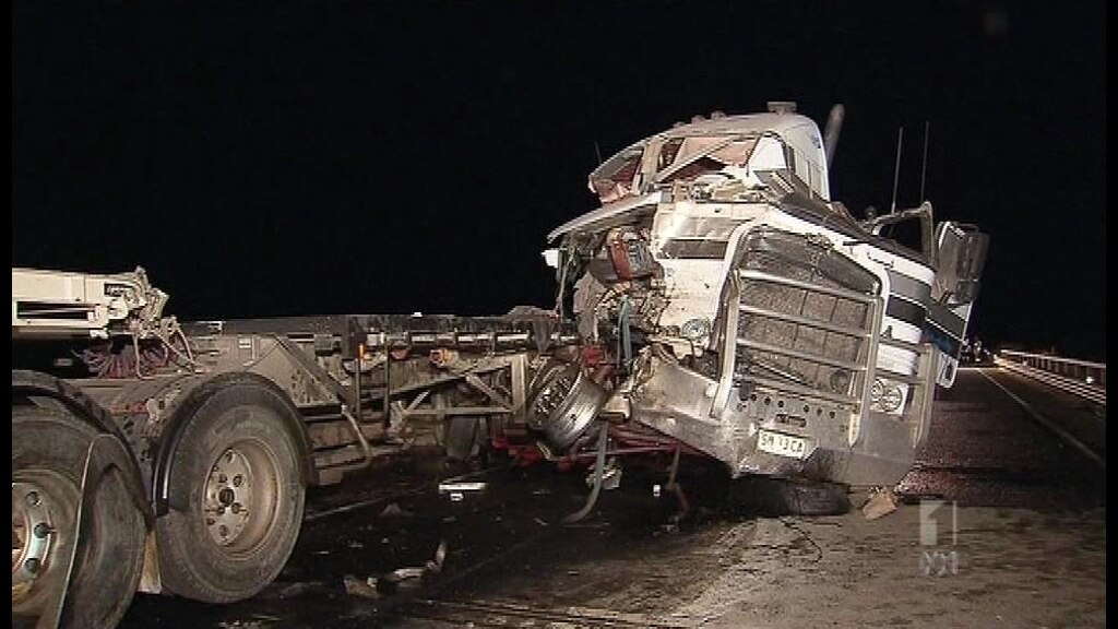 Truck driver dies in crash - ABC News