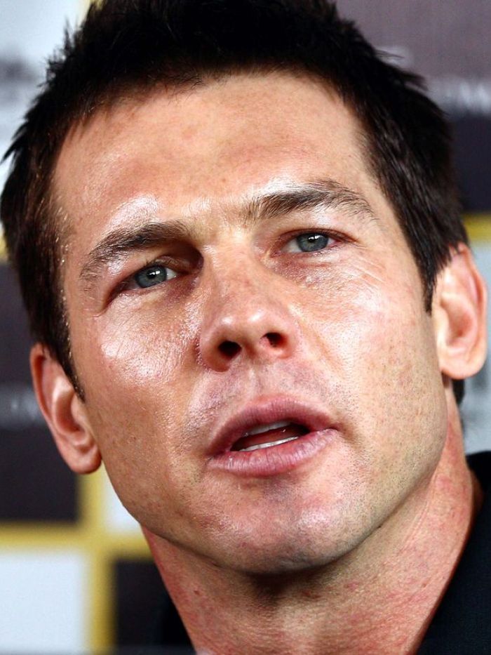 Ben Cousins caught inside secure perimeter of Perth's SAS barracks ...