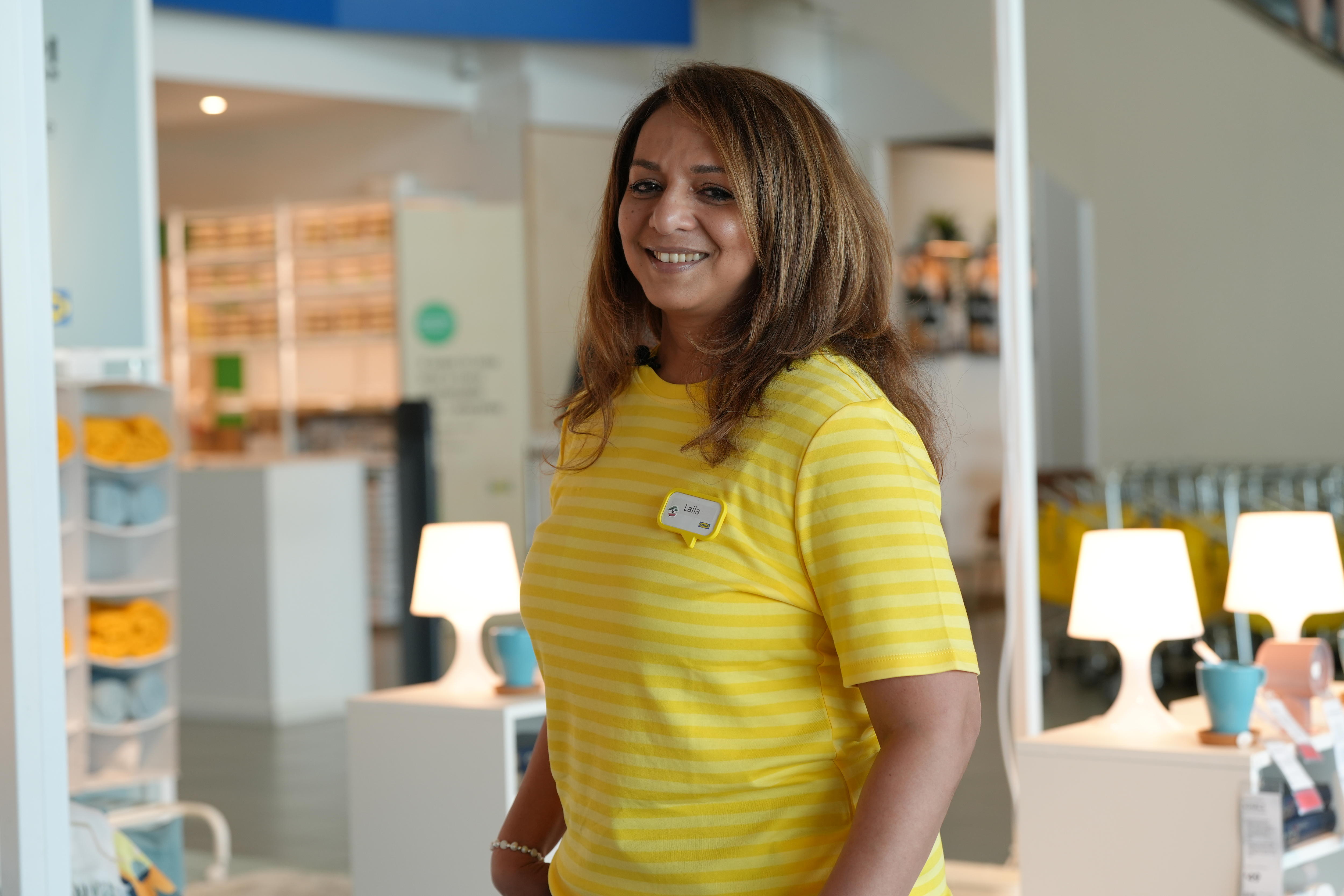 Retail workers take up four-day work week, but union officials say new ...