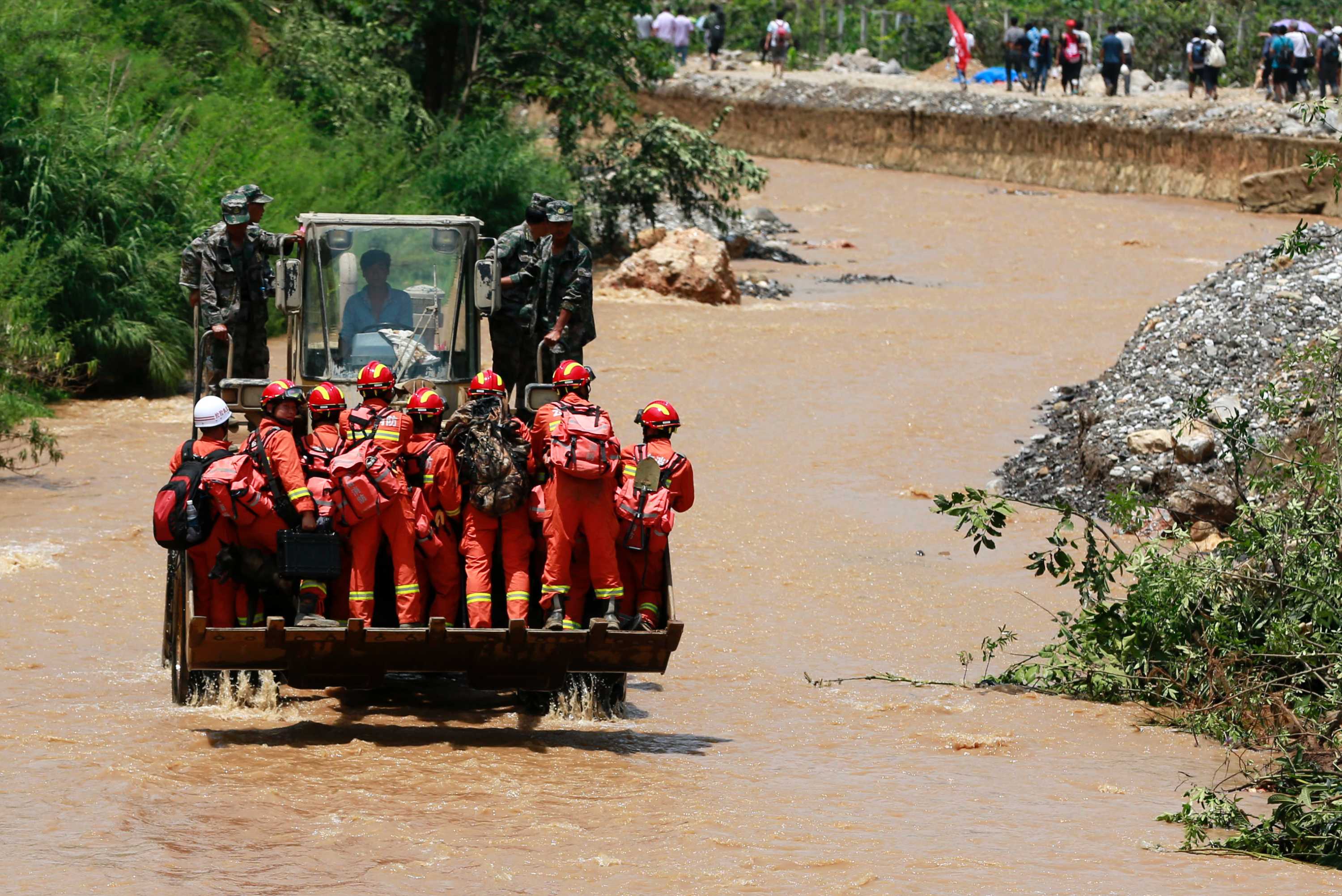 China earthquake: Death toll passes 580 in Yunnan as concerns of ...