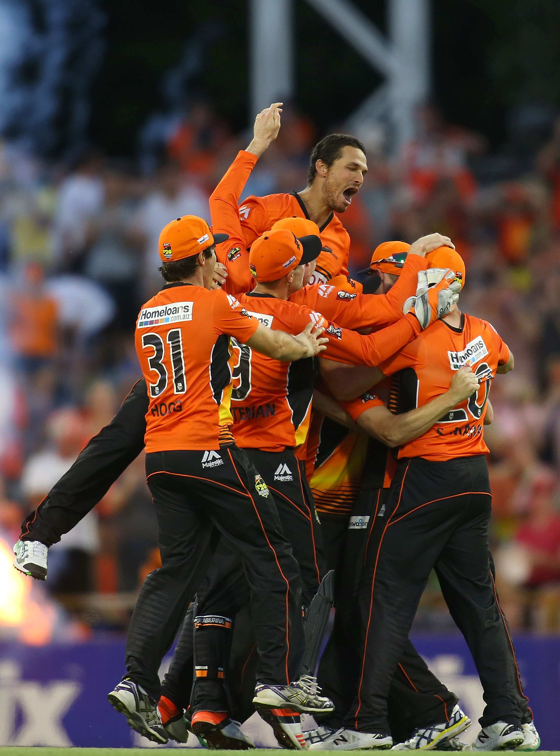 Perth Scorchers beat Melbourne Stars by 18 runs to reach Big Bash ...