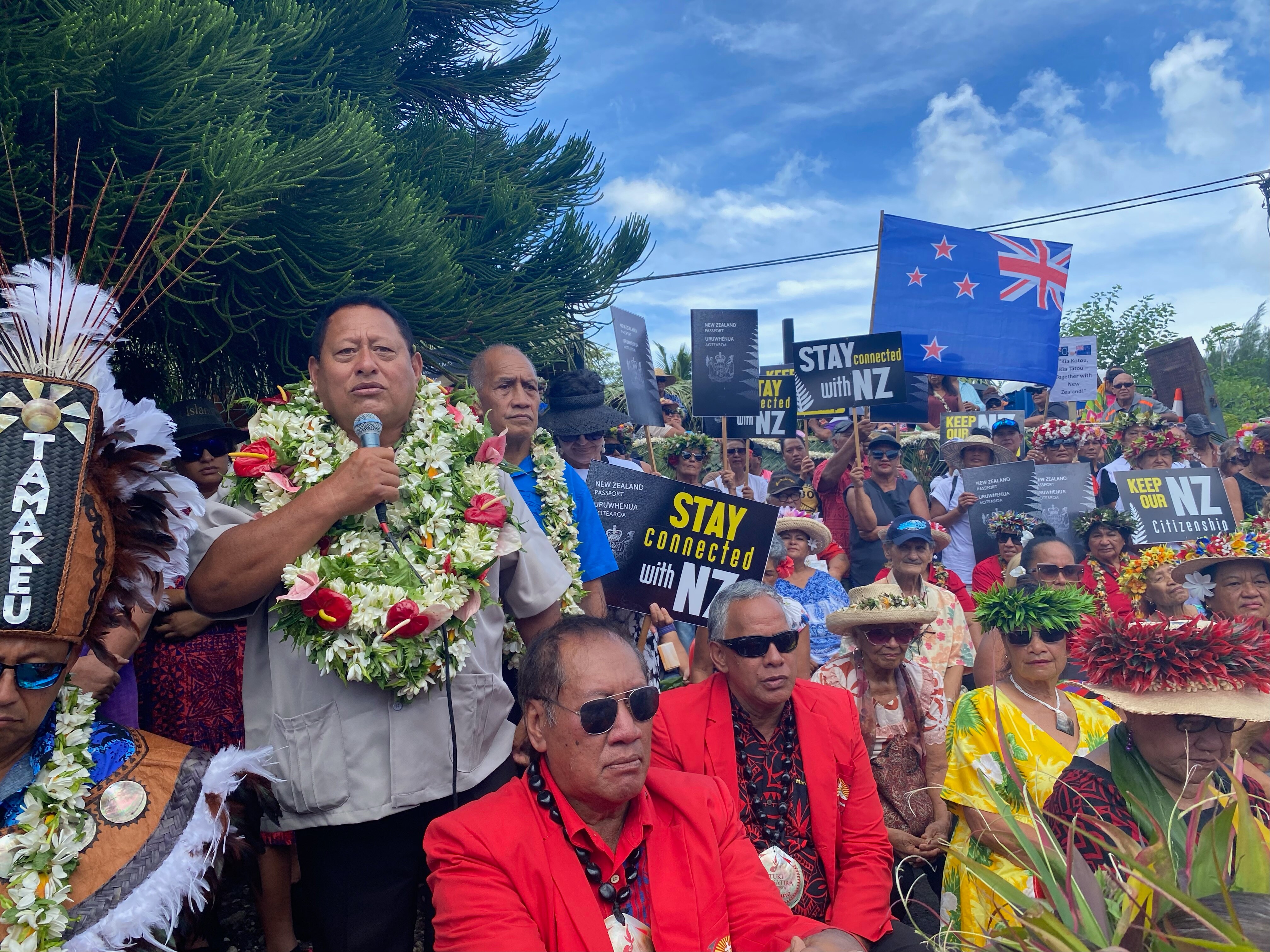 Hundreds protest Cook Islands secrecy around China agreement - ABC Pacific