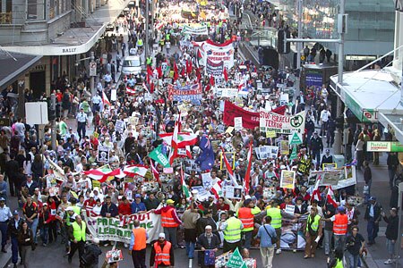 Thousands rally for peace in Lebanon - ABC News