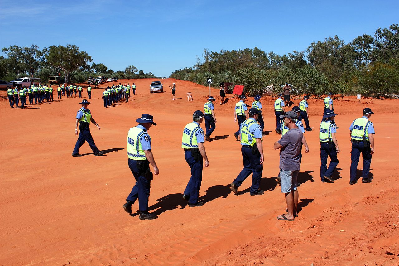 Legal claim on Woodside work north of Broome - ABC News