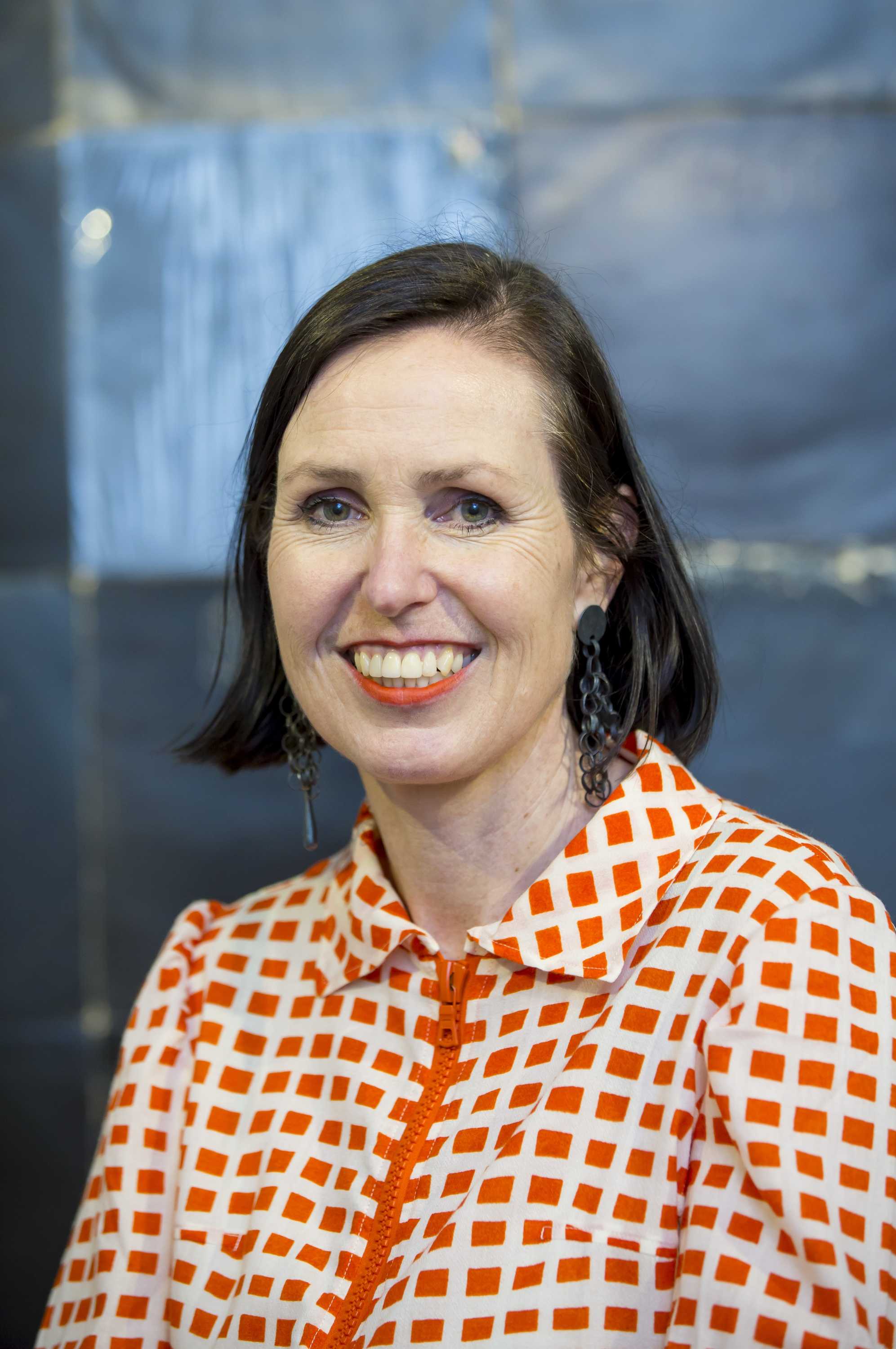 Lynda Draper's coiling crowns win the 2019 Australian Ceramic Award ...