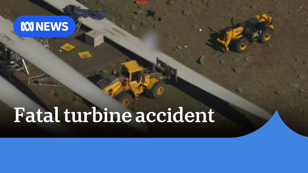 Worker crushed in fatal incident at wind farm west of Geelong - ABC News